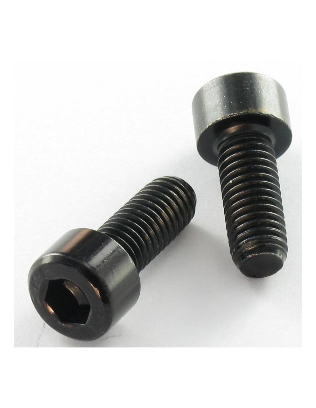 Vis métaux CHC BTR M5X20 Filetage total Classe 8.8 Clé de 4 HC4 Acier zingué noir